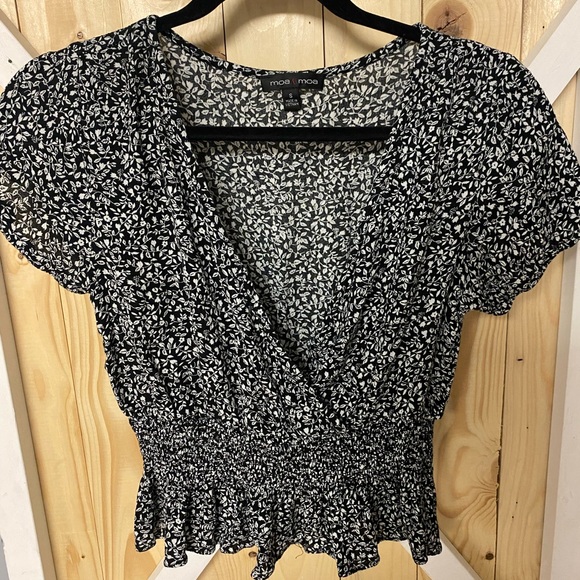 Moa Moa | Tops | Moa Moa Floral Crop | Poshmark